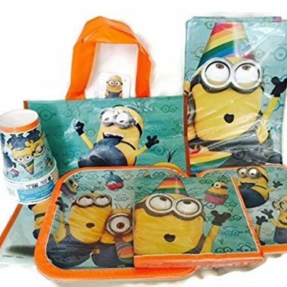 Universal | Party Supplies | Despicable Me Minions Birthday Party ...